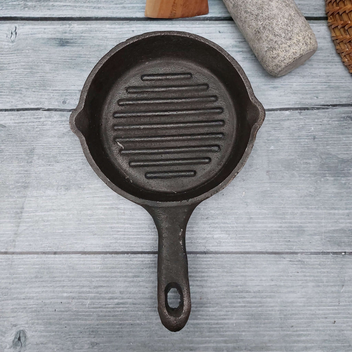 Handmade Cast Iron Cookware | Buy Online Now | Zishta.com