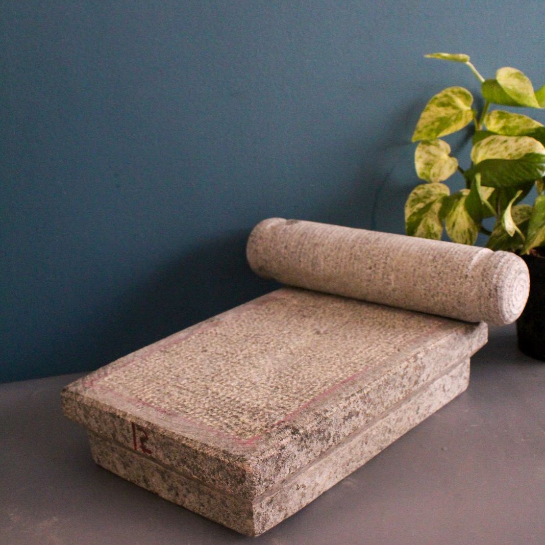 Sil Batta-Ammikal (M)-Stone Mortar and Pestle for Traditional Grinding