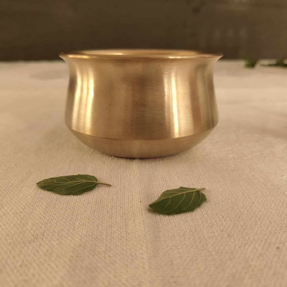 Tulsi Serveware Handi – Durable Bronze Utensil for Serving