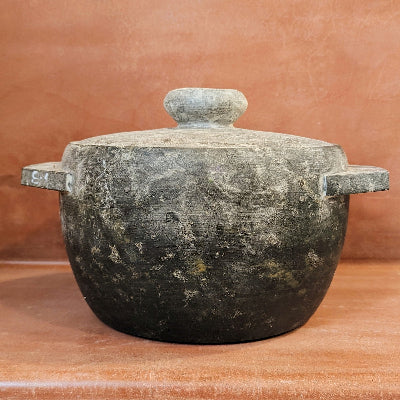 Zishta Soapstone Kalchatti with Lid – Traditional Cookware (Treated)